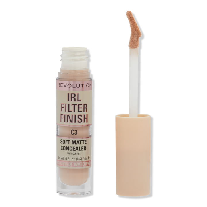 Makeup Revolution IRL Filter Finish Concealer #1