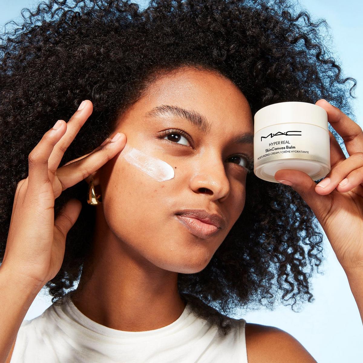 Mac Hyper Real Skincanvas Balm Moisturizing Cream