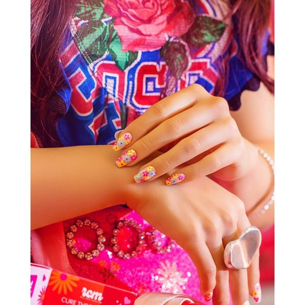 Red Carpet Manicure - Flower Power Coffin Gel-On LED Cured Designed ...