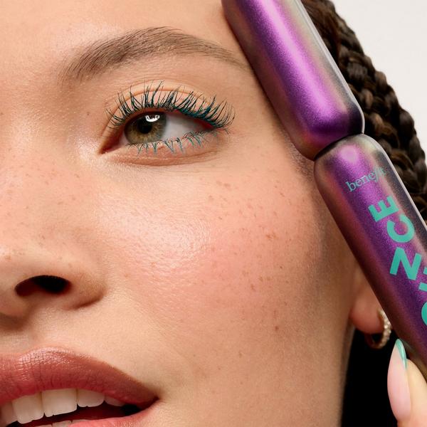 Benefit Cosmetics - Pump'd Up Teal BADGal Bounce Volumizing Mascara ...